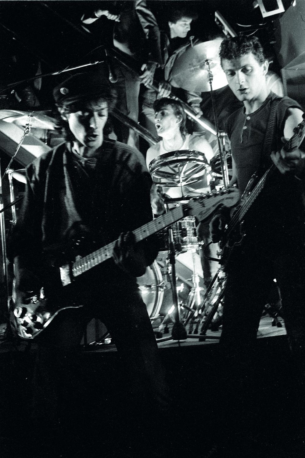 Imágenes paganas: sale a la luz un álbum fotográfico íntimo de Virus en ...