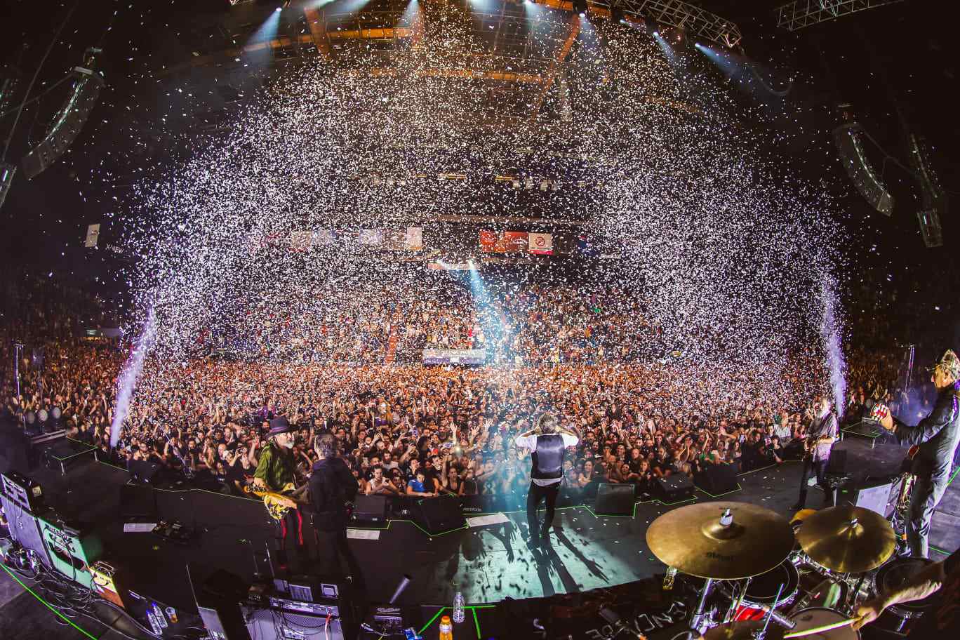 León Gieco, un homenaje a Charly y el recuerdo de Sandro: los mejores ...