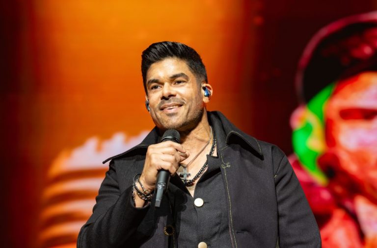 Jerry Rivera reafirma su legado en el Coliseo de Puerto Rico - Rolling ...