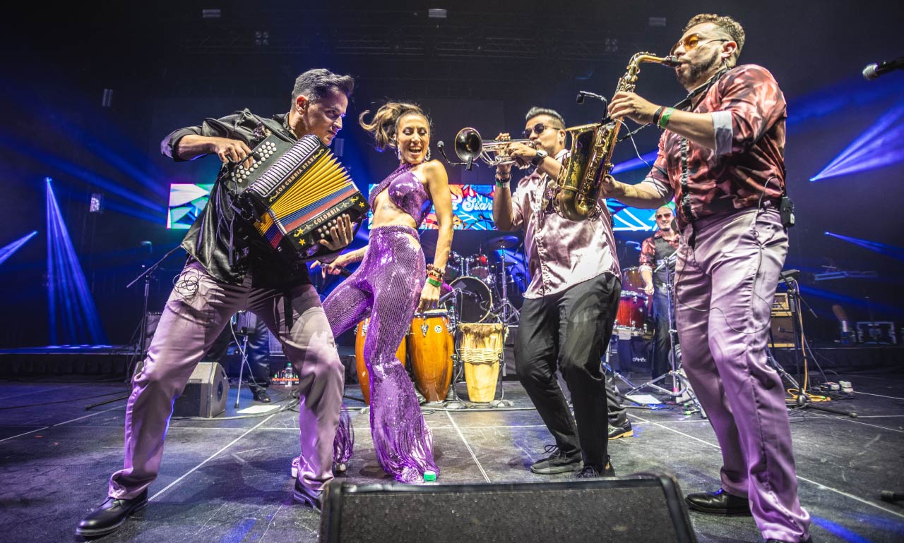 “La cumbia nos une como latinoamericanos”: Los Cumbia Stars - Rolling ...