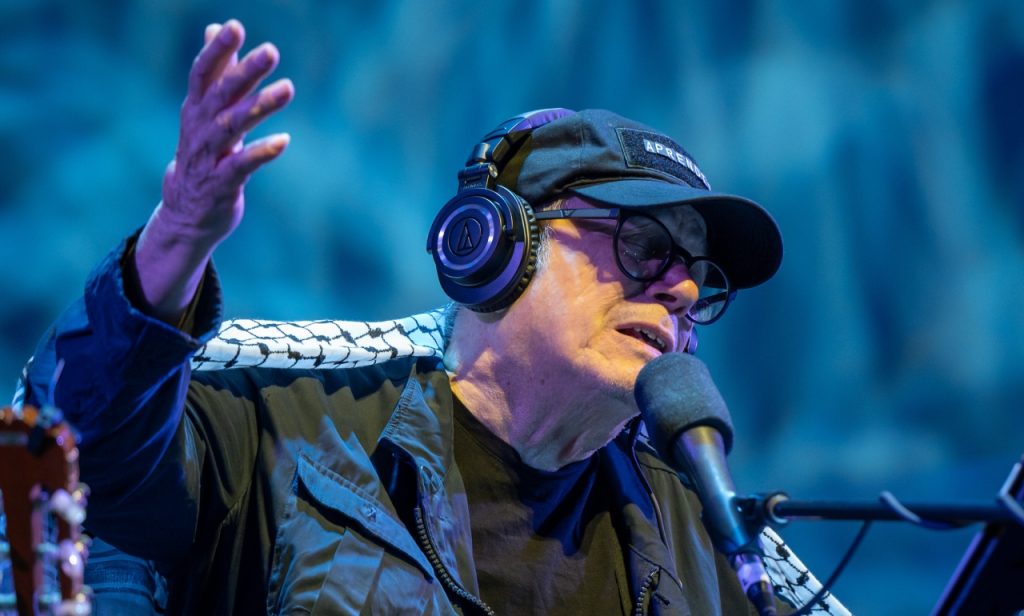 Con Milo J como invitado, Silvio Rodríguez se despidió de Buenos Aires ...